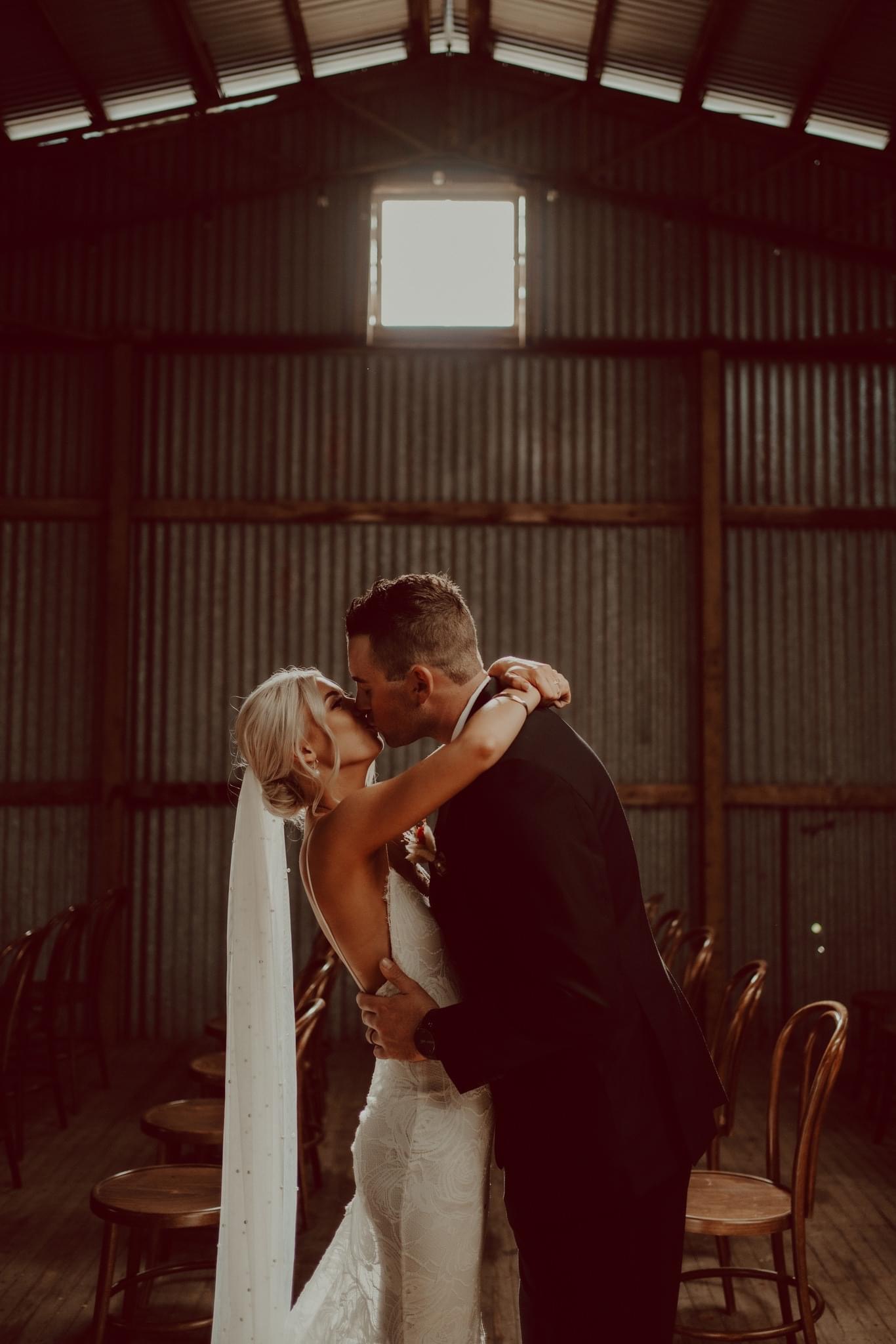 Oberon – Waldara Farm Rustic Wedding - Marry Us Gary